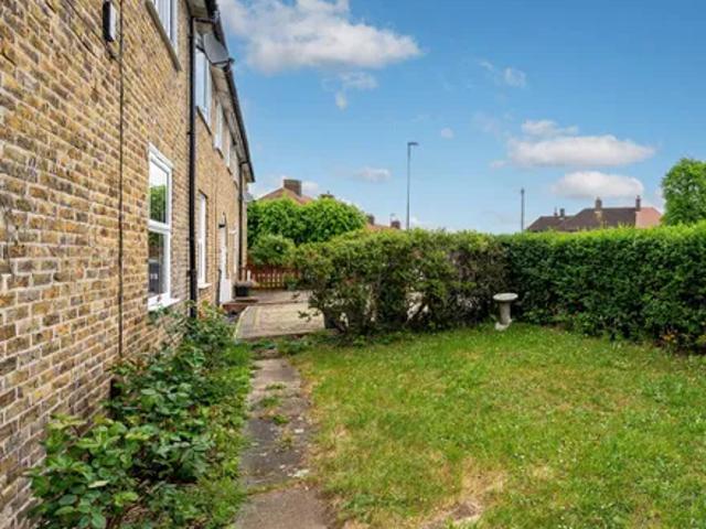 430 Downham Way, London, BR1 5HR, United Kingdom | 3 bed house for rent #167614906 | Rentberry