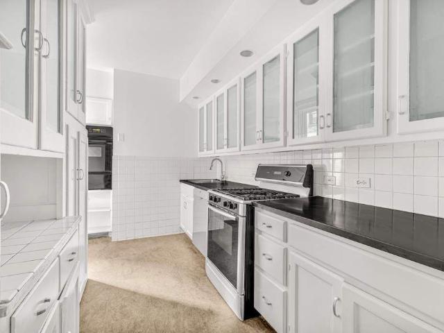 430 E 57th Street 5B