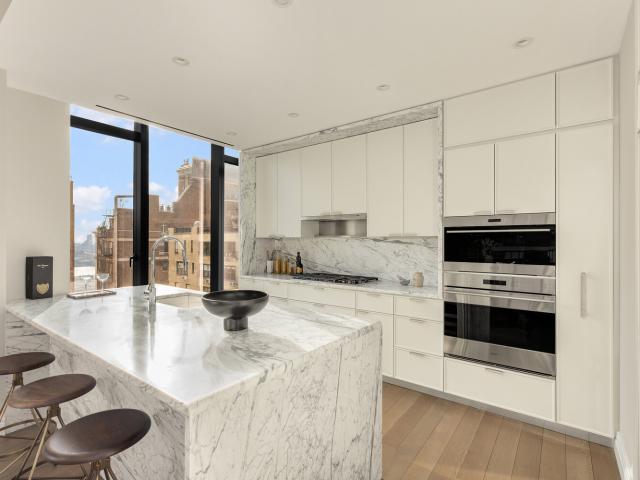 430 E 58TH Street 15A