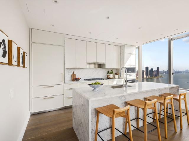 430 E 58TH Street 38C