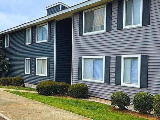 430 E Blackstock Rd, Spartanburg, SC 29301