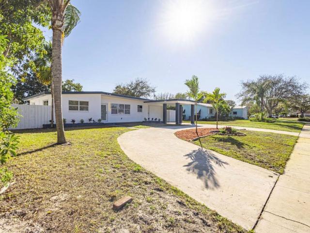 430 E Ilex Dr, Lake Park, FL 33403 | MLS #R11166