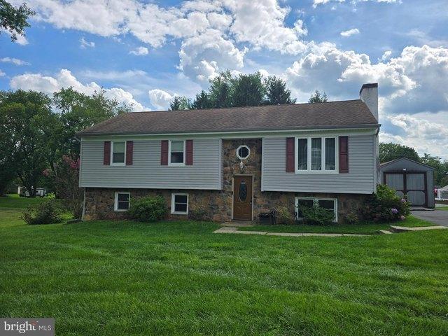 430 Farmhouse Rd, Downingtown, PA 19335