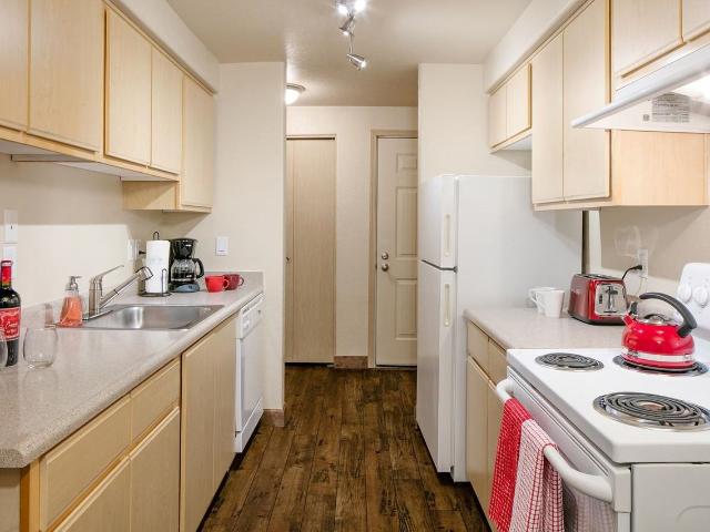 #430 FULLER COMMONS 1 Bedroom Apartment for Rent at 11615 Se Fuller Rd, Milwaukie, OR 97222 Southgate