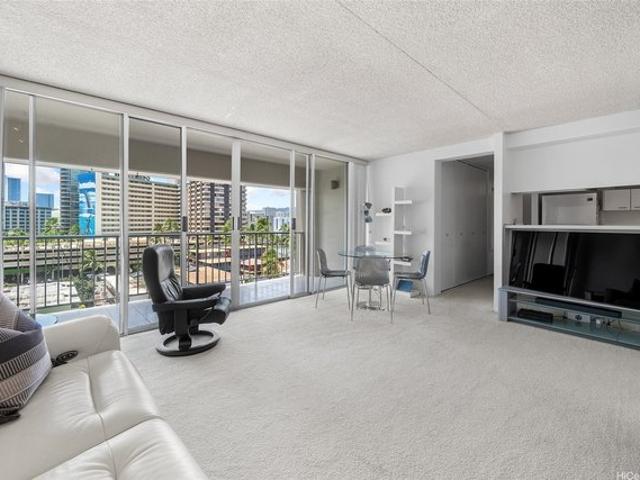 430 Keoniana St Apt 314, Honolulu, HI 96815