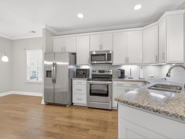 430 Longstone Rd