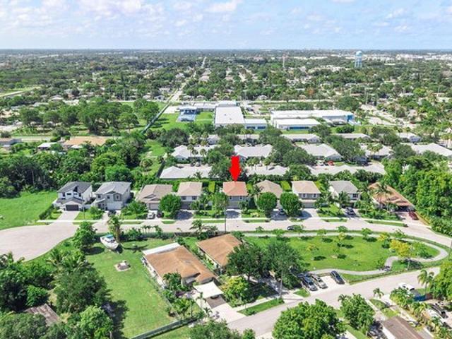 430 Lucky Ln, Delray Beach, FL 33444