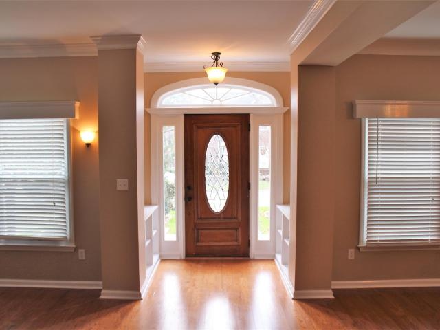 430 Maplegrove Dr