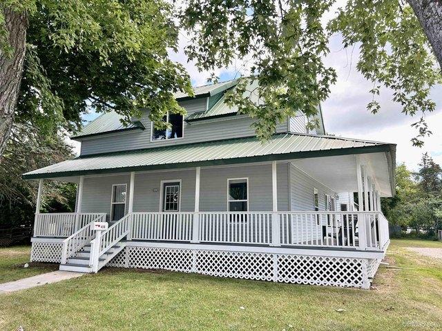 430 N Houghton Ave, Manistique, MI 49854