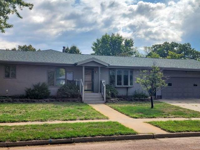 430 N Peck St, Salem, SD 57058