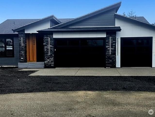 430 Salina Cruz Ave SW, Ocean Shores, WA 98569
