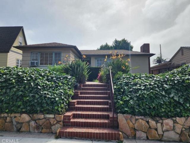 430 Santiago Ave, Long Beach, CA 90814
