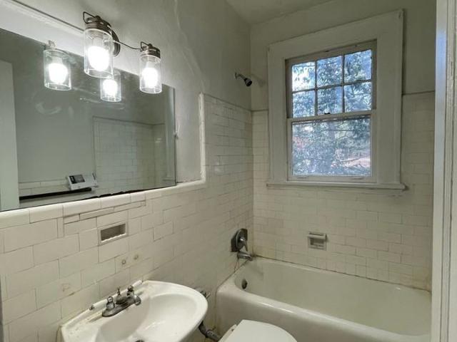 430 Ponce Studio Apartment for Rent at 430 E Ponce De Leon Ave, Decatur, GA 30030 Glennwood Estates
