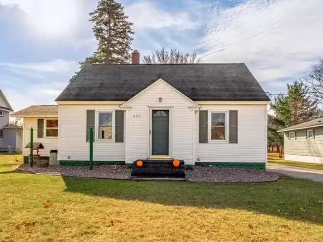 430 Pine Ave, Taylor, WI 54659 MLS 1586849