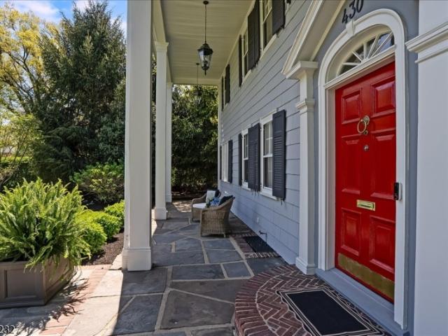 430 Ridgewood Ave