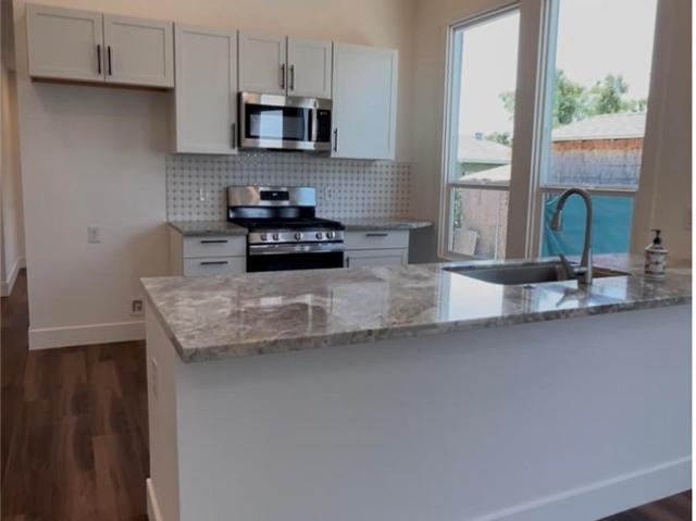 430 W 6th Street