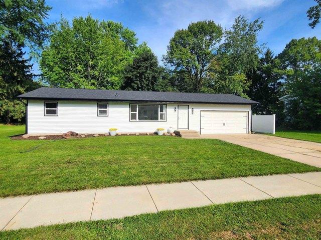 430 Woodview Dr, Sun Prairie, WI 53590