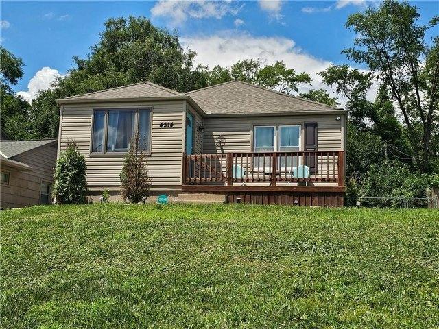 4314 NE 38th St, Kansas City, MO 64117