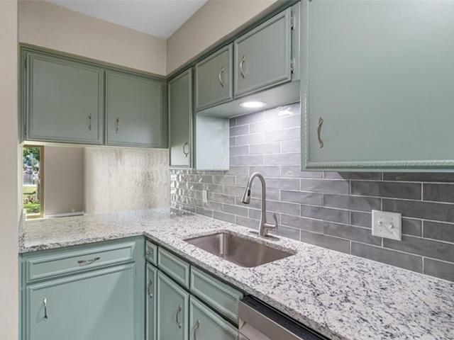 4314 Overlook Ct, Decordova, TX 76049