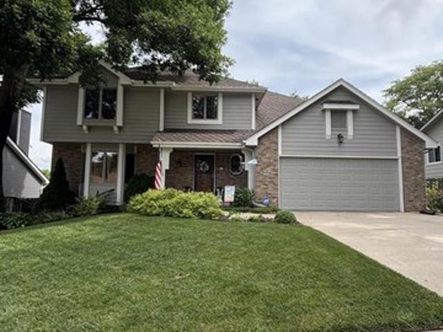 4314 Amos Gates Dr, Bellevue, NE 68123