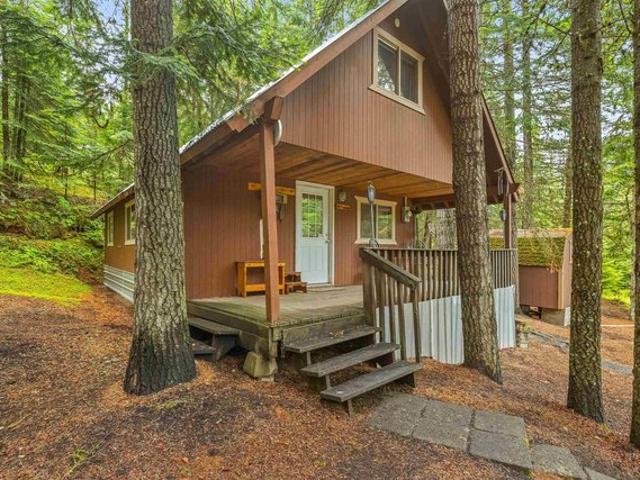 43158 Mountain Dr, Winchester, ID 83555