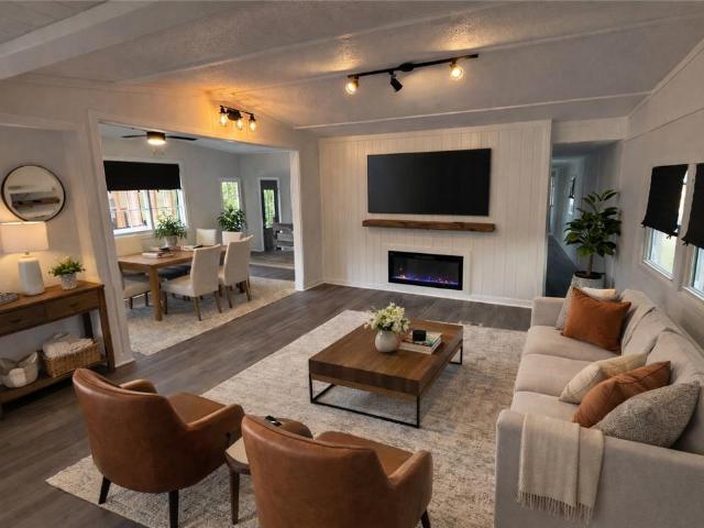 4315 Mountain Court