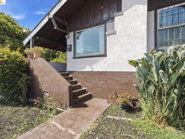 4315 Nevin Ave