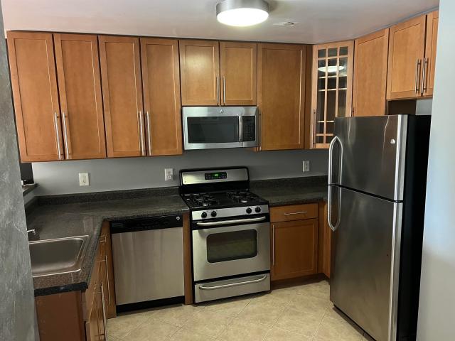4315 Park Ave, Unit 2I, Union City, NJ 07087 | MLS #260000 | Compass