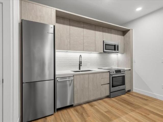 4315 S Congress Ave # 414