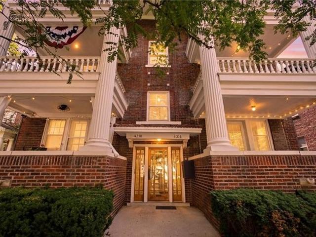 4316 Oak St Apt 3S, Kansas City, MO 64111
