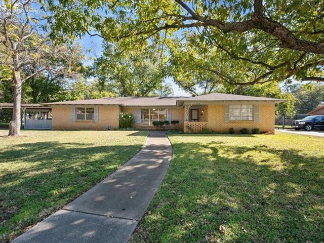 4316 Ashmore Dr, North Richland Hills, TX 76180