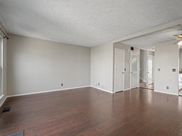 4316 Baton Rouge Dr