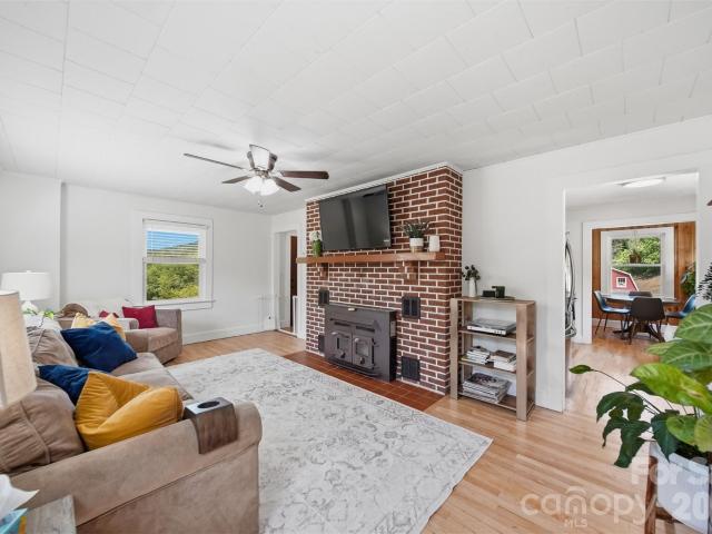 4316 Grandin Road