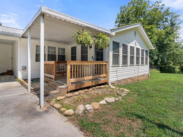 4317 Bass Mchan Drive NE