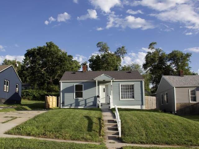 4317 Pratt St, Omaha, NE 68111