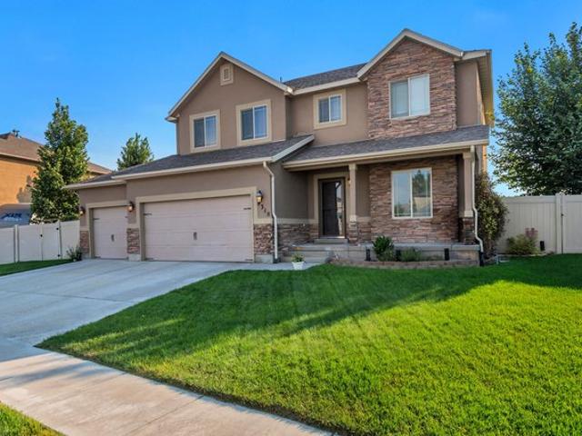 4318 N Robbins Cir, Eagle Mountain, UT 84005