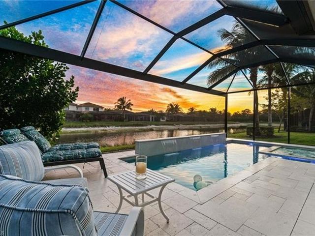 4318 Aurora St, Naples, FL 34119