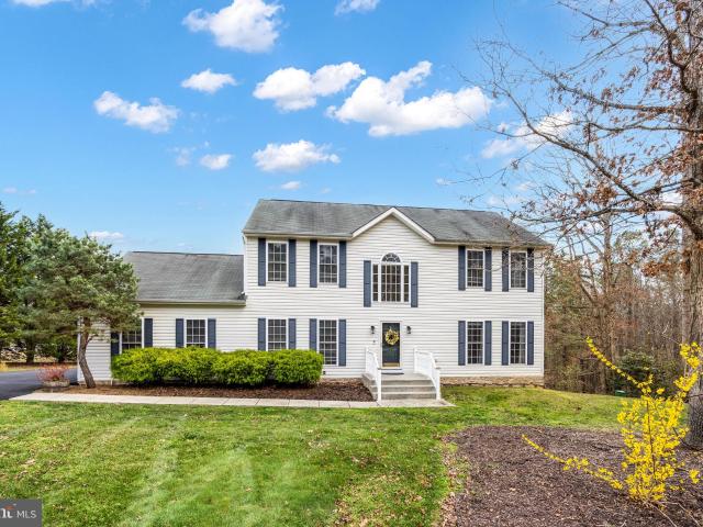 4318 Bridlepath Ct, Fredericksburg, VA 22408 | MLS #VASP2039 | Compass