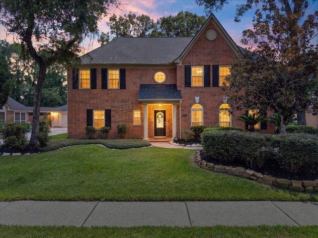 4318 Island Hills Dr, Pasadena, TX 77059