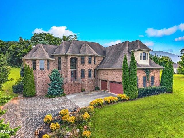 4318 Stonehenge Way, Dandridge, TN 37725