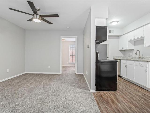 4319 Mckinney Avenue # 203
