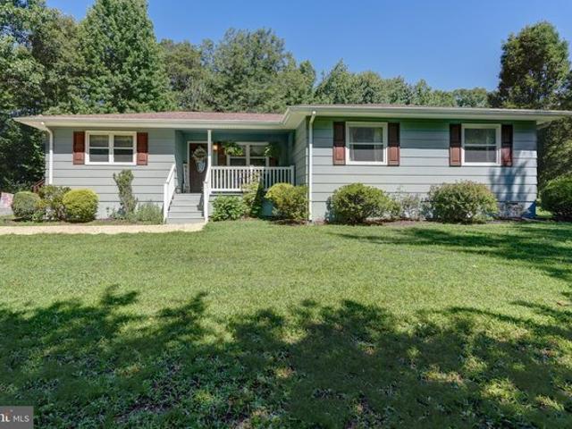 4319 Indian Creek Rd, Mineral, VA 23117