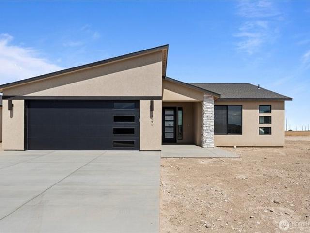 4319 W Surf Scoter St, Moses Lake, WA 98837