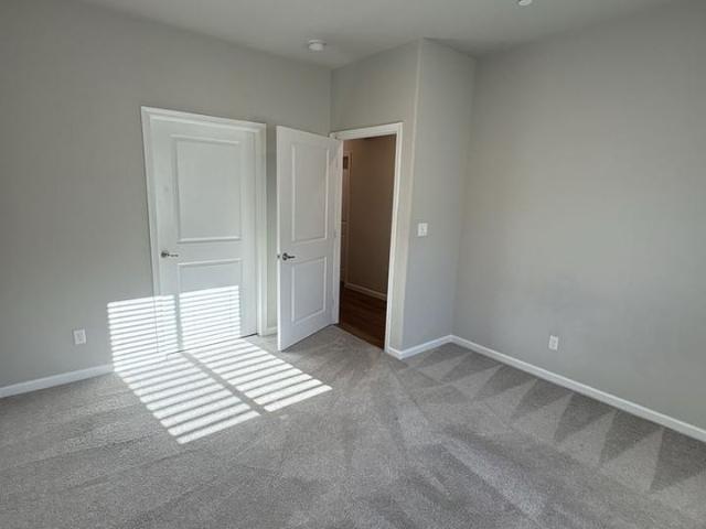 4319 2 Bedroom Apartment for Rent at 514 S Summit St, Visalia, CA 93292