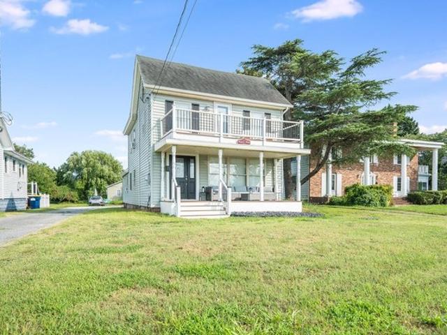 4310 Main St, Chincoteague, VA 23336