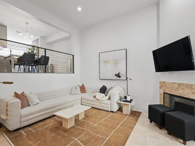4310 Bowser Avenue # 109