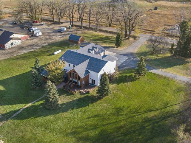 4310 Fernwood Dr, Bismarck, ND