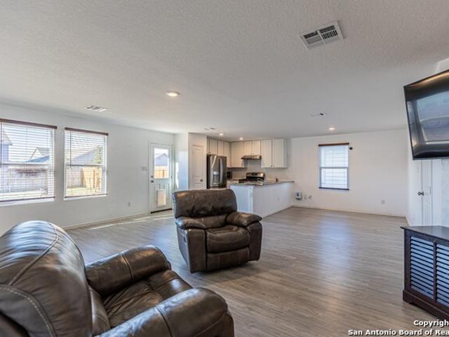 4310 Fluvial Cir