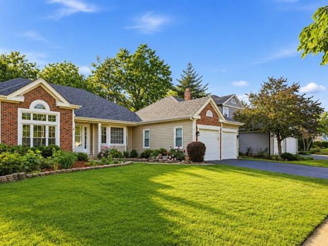 4310 Forest Glen Dr, Hoffman Estates, IL 60192
