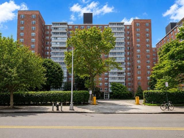 4310 Kissena Blvd Apt 6B, Flushing, NY 11355